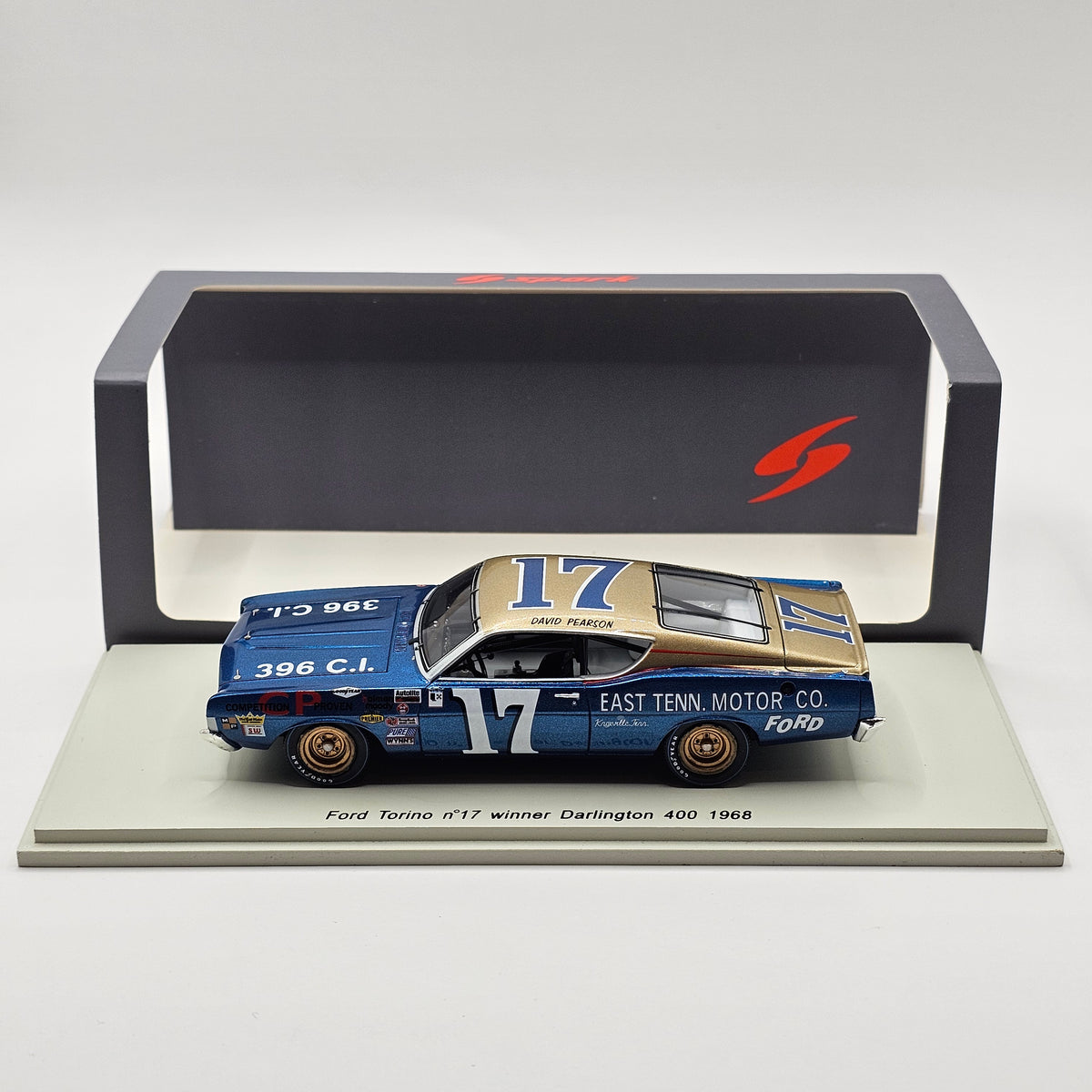 Spark Ford Torino #17 Holman Moody Racing Darlington 400 1968 Winner 1